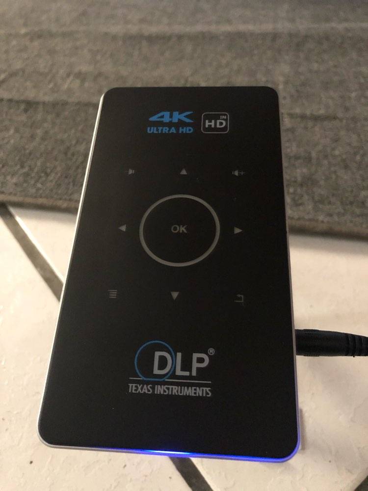 Mini WiFi 4K Portable Projectors