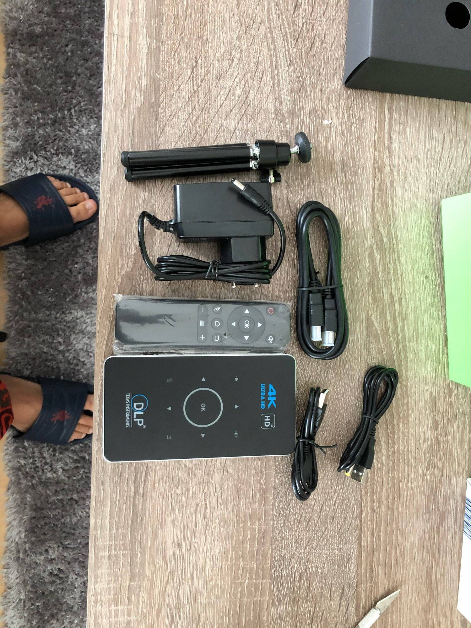 Mini WiFi 4K Portable Projectors